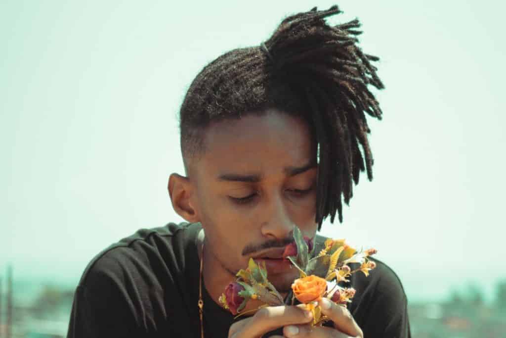 How To Start Dreads With Short Hair [2 Foolproof Ways] - thexbest.com